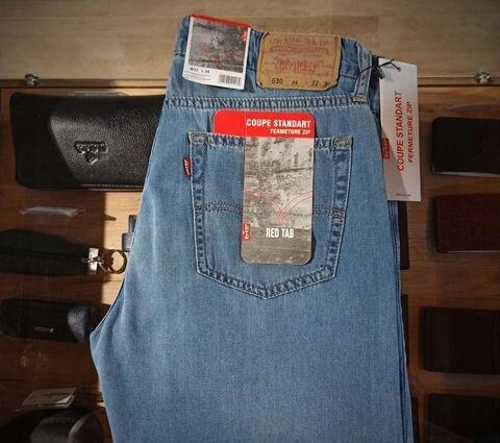 Тонкие джинсы Levi's