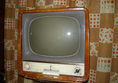Антикварный телевизор