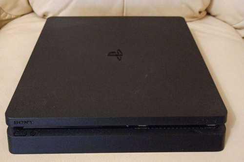 Playstation 4 slim 1tb с играми + профиль ps