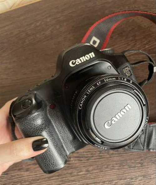 Зеркальный фотоаппарат canon 5d
