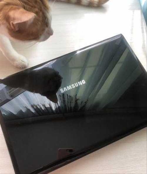 Ноутбук Samsung R720 17”