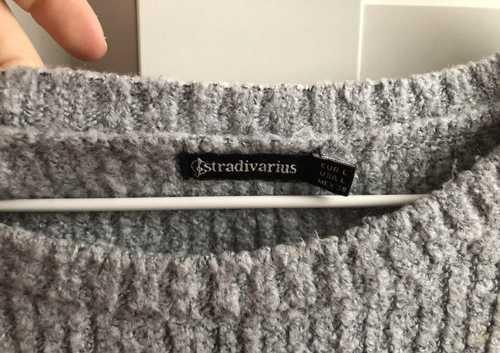 Укороченый свитер Stradivarius