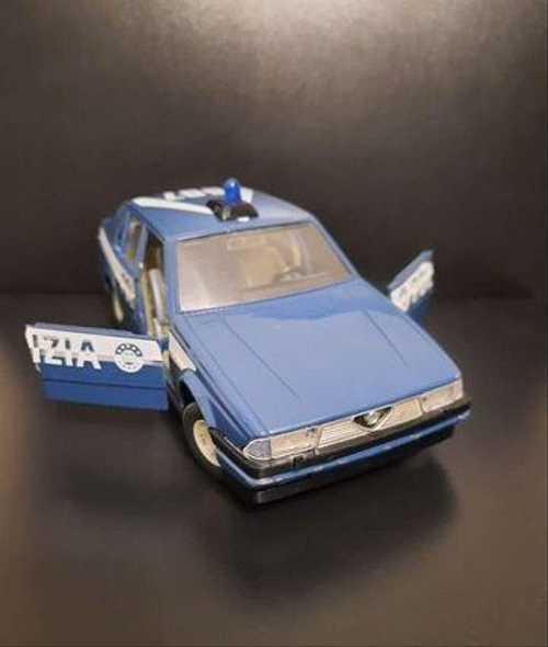 Alfa Romeo 75 polizia. 1/24