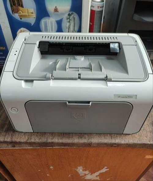 Продам принтер HP1102