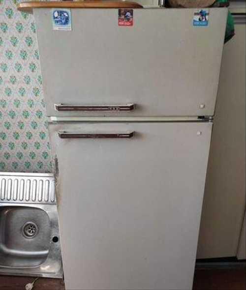 Холодильник Юрюзань 207
