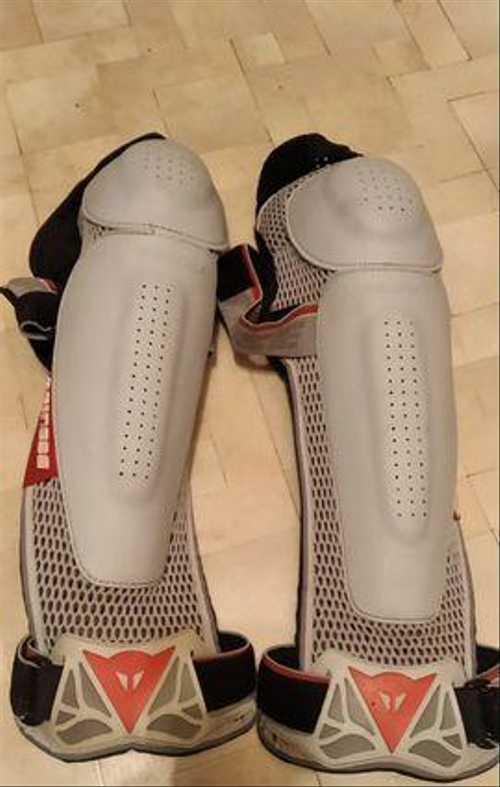 Наколенники Dainese, L