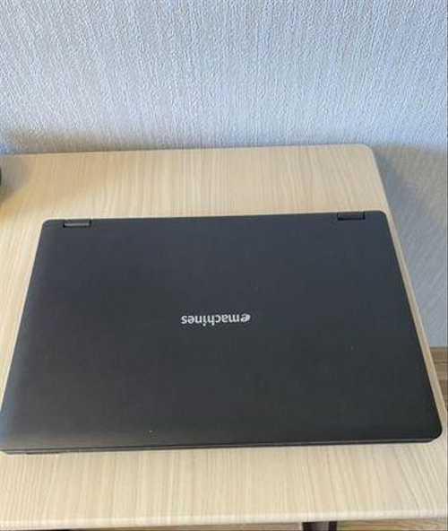 Ноутбук Acer emachines e528