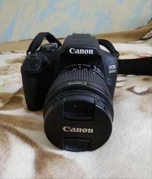 Зеркальный фотоаппарат Canon EDS 2000D