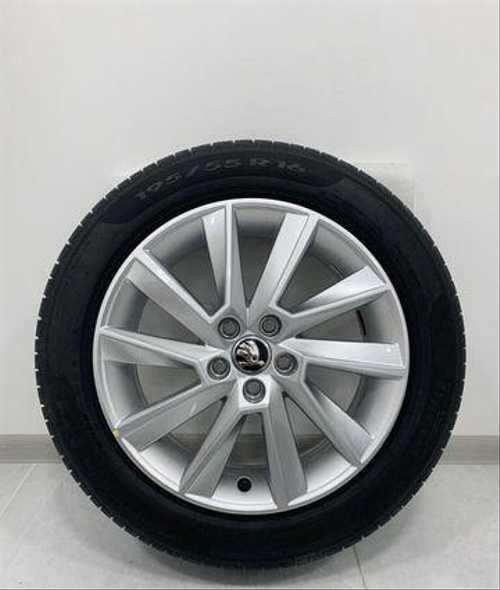 Новые зимние Skoda Rapid, Nokian 195/55 R16