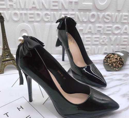 Туфли черные 39р. лаковые