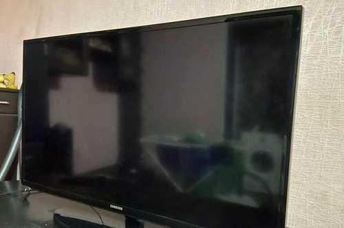 Телевизор Samsung UE40EH5040W