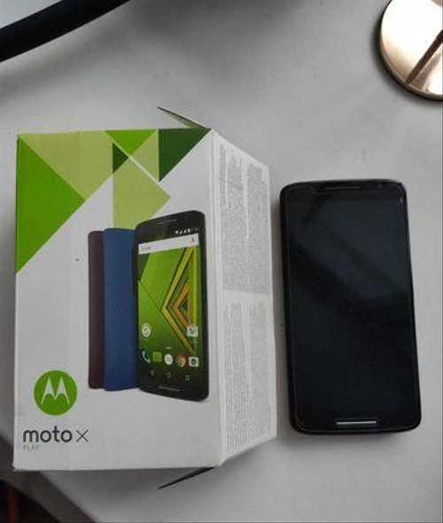 Телефон Motorola x play