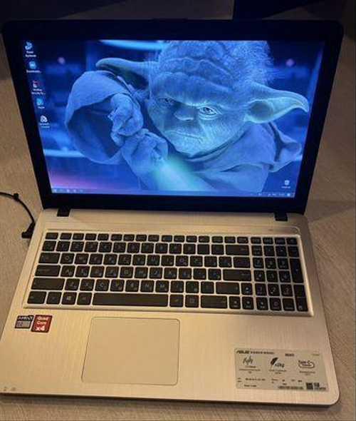 Ноутбук Asus R540Y Gold