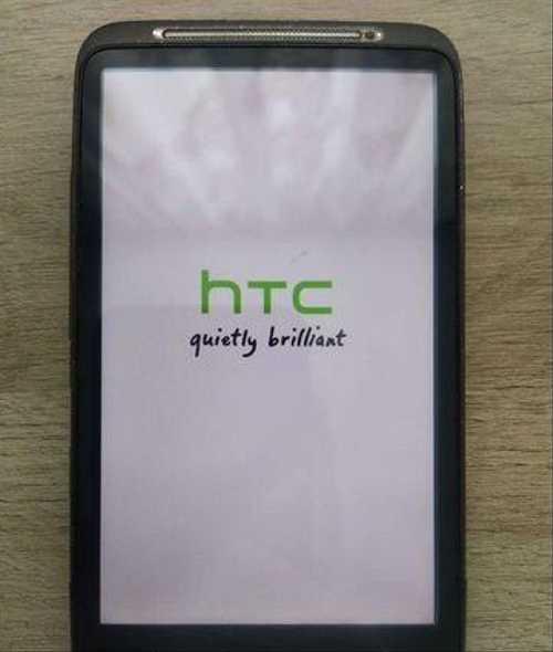 Телефон HTC