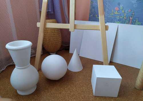 Куб, конус, шар, ваза