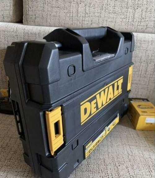 Кейс dewalt tstak под шуруповерт