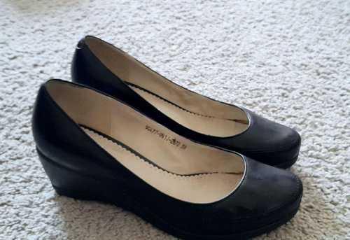 Туфли женские чёрные 39 размер