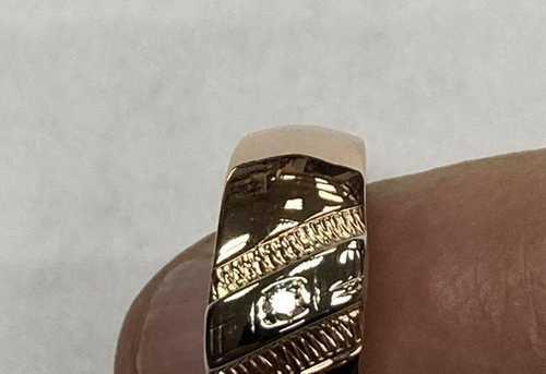 Золотое кольцо с бриллиантом 15,5 размер