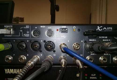 Цифровой микшерный пульт behringer XR12