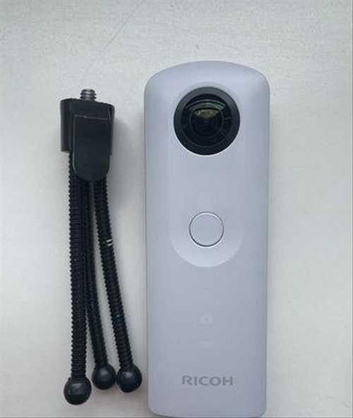 Панорамная камера ricoh theta sc