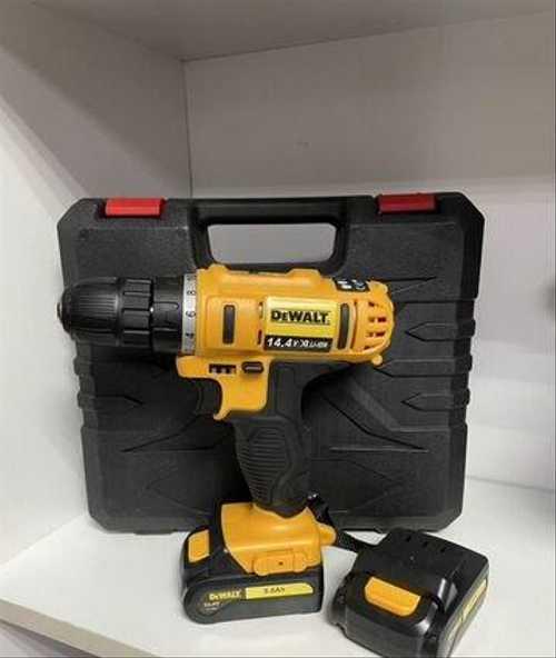 Шуруповерт Dewalt 14V + Набор