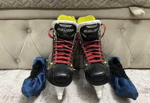 Хоккейные коньки Bauer Supreme S35 (размер 33)