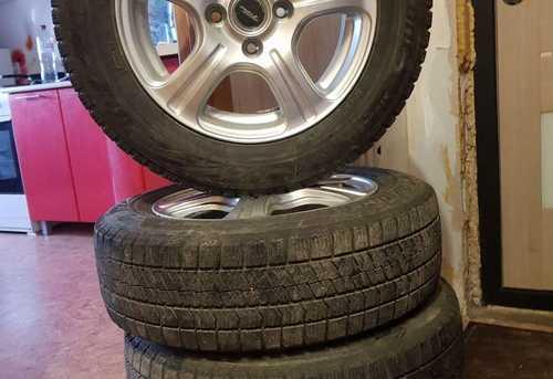 Колеса зимние литые Bridgestone blizzak vrx2