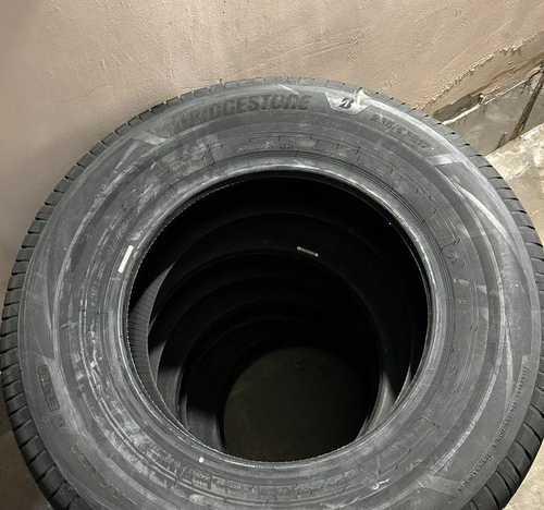 Bridgestone Turanza 6 265/65 R17 112H