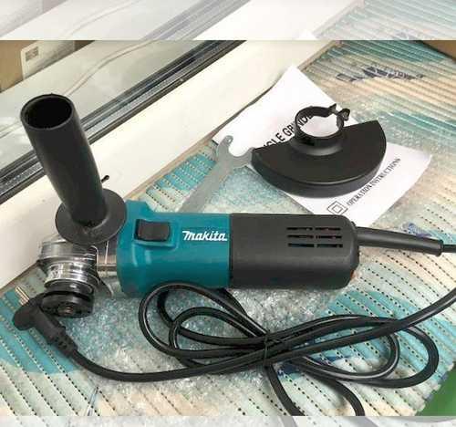 Болгарка новая Makita 125 мм