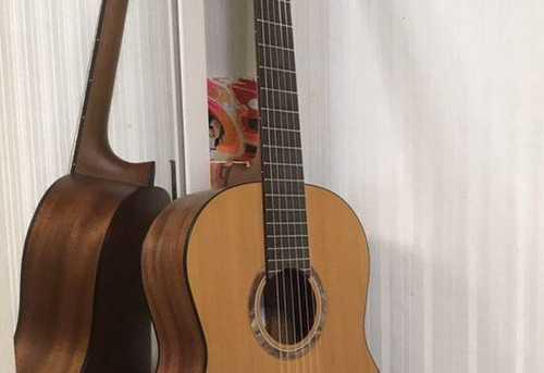 Гитара Romero LaMancha Marmol 51 кедр массив