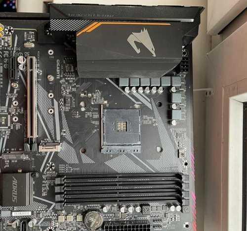 Материнская плата gigabyte b550m aorus elite