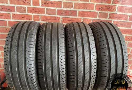 Michelin Agilis 3 215/65 R15C 104R