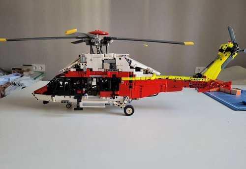 Продам Lego Technic 42145 вертолет