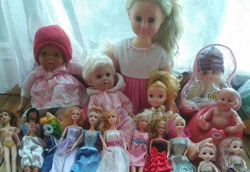 Куклы разные 20шт