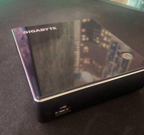 Мини компьютер gigabyte