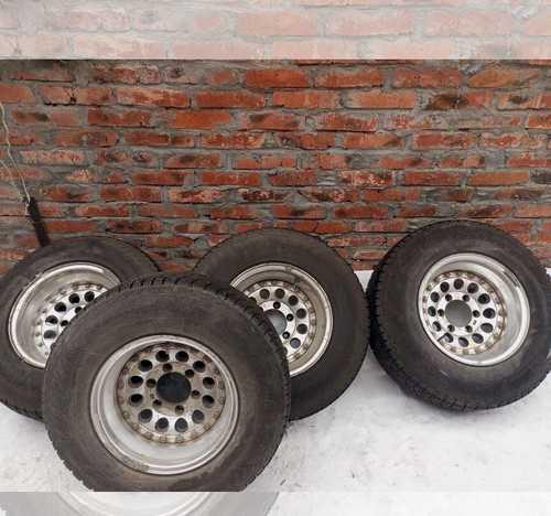 Matador MP 30 Sibir Ice 2 235/75 R15