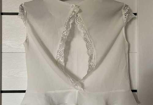 Блузка с вырезом на спине
