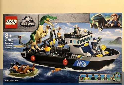 Lego 76942 Побег барионикса на катере