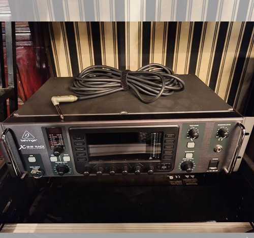 Behringer X32 rack