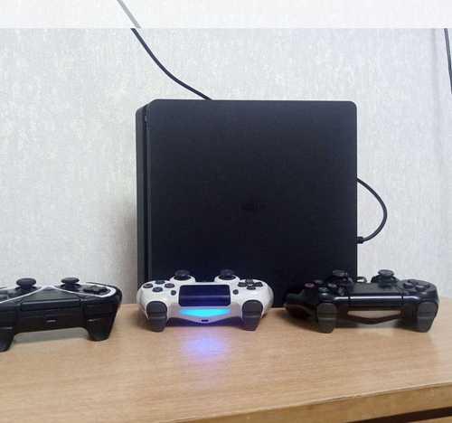 Sony playstation 4 slim