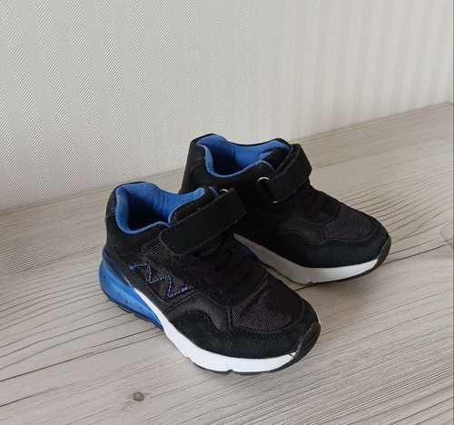 Кроссовки ботинки сандали размер 22 23 24 25 26