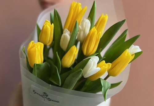 Букет «8 марта» (желтые и белые тюльпаны)