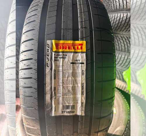 Pirelli P Zero PZ4 285/40 R23 107Y