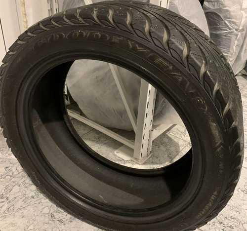 Goodyear UltraGrip Extreme 245/45 R18 96M