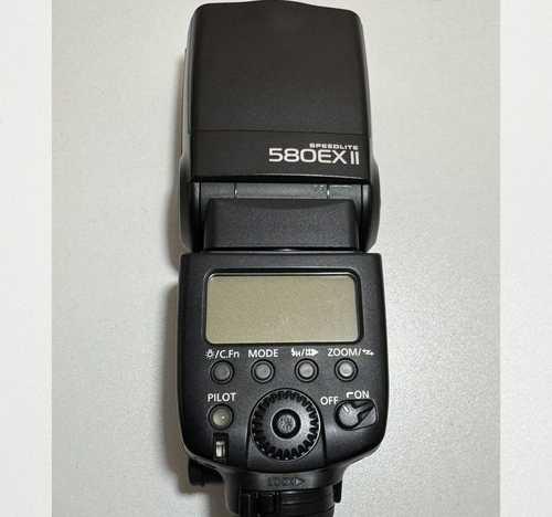 Вспышка камеры Canon Speedlite 580EX II