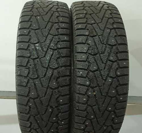 Pirelli Ice Zero 215/65 R17