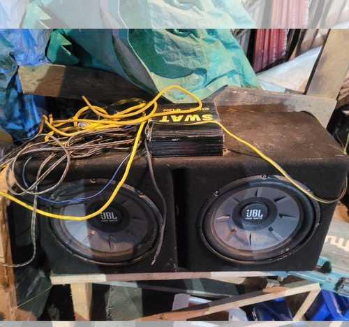 Сабвуфер JBL и усилитель swat