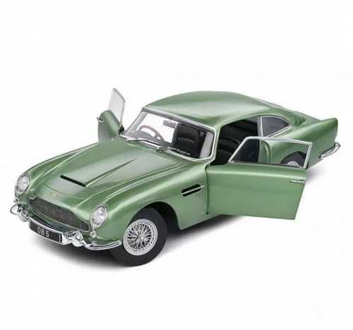 Aston Martin DB5 Coupe 1964 Light Green 1/18