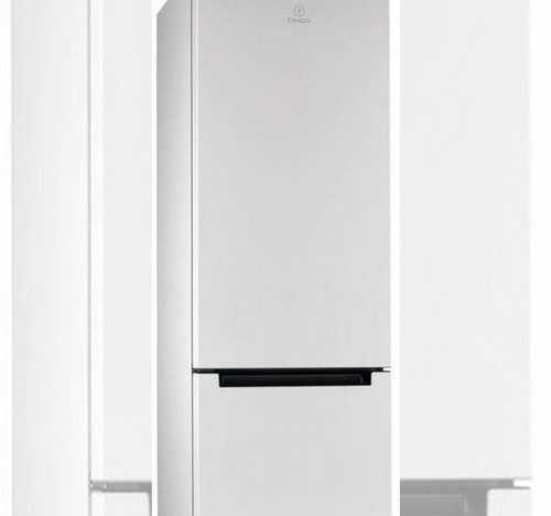 Холодильник Indesit DS 4200 W