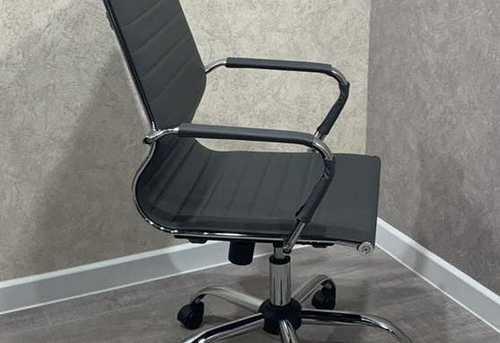 Офисное кресло серое (BC-117)